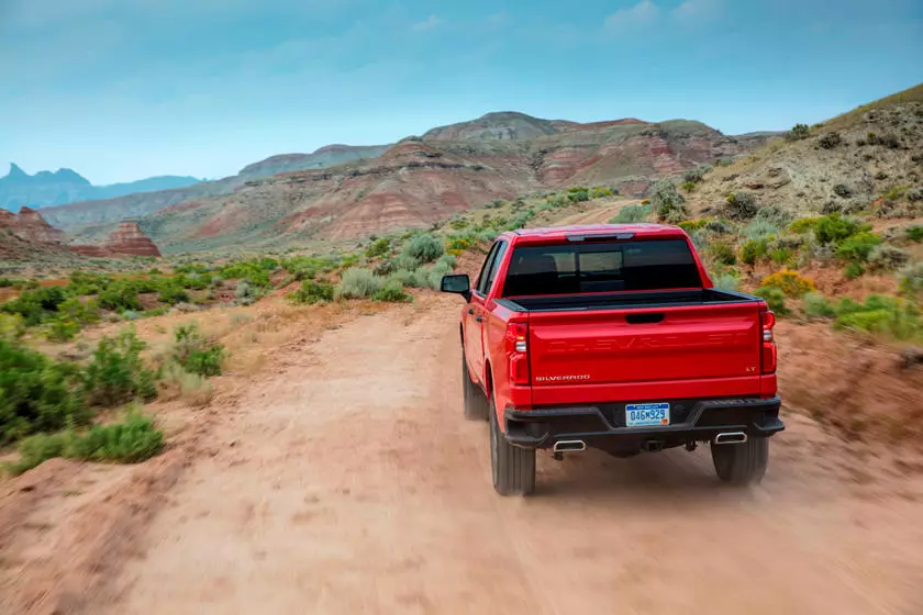 2019-2021 Chevrolet Silverado 1500 Rear View Gyrru