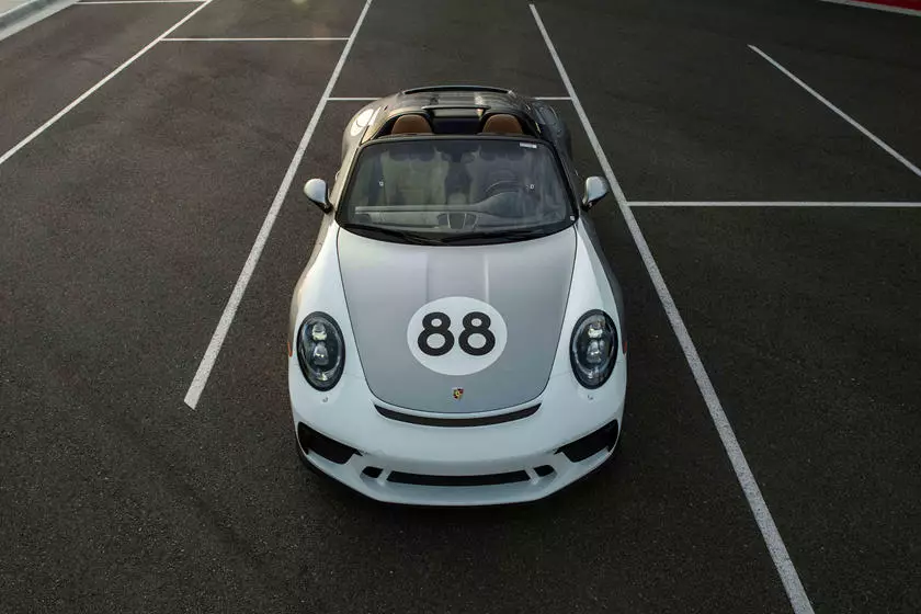 Ultimul Porsche 911 Speedster se vinde cu 1 milion de dolari 60532_4