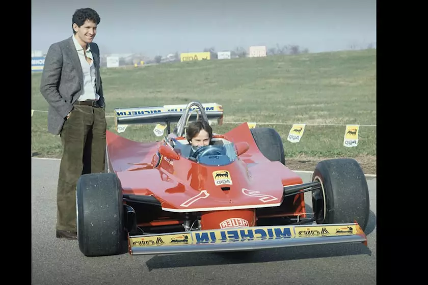 6 ដង Ferrari ផលិតតិចជាងរថយន្តល្អឥតខ្ចោះ 605_9