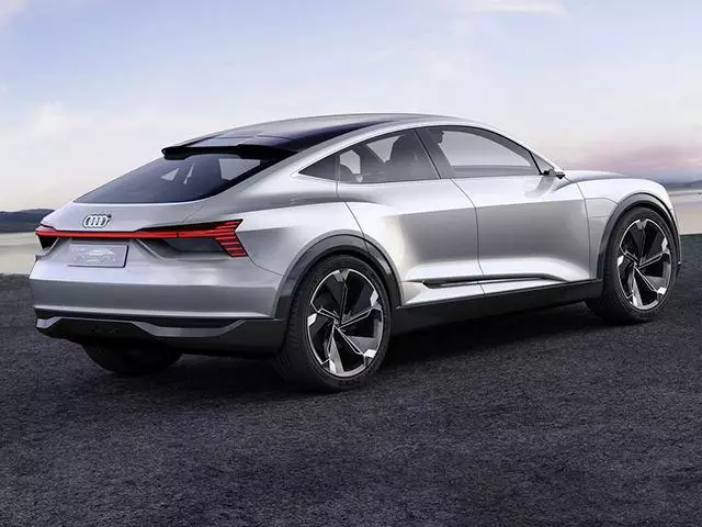 Audi e-Tron Sportback vil tage imod Jaguar I-Pace i 2019 606_2