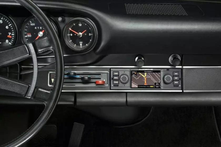 Classic 911s සඳහා Porsche නවීන Infotainment Tech ඉදිරිපත් කරයි 60726_7