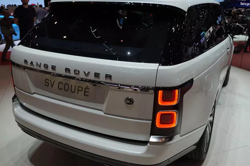 Napakagandang Range Rover SV Coupe na Na-scrap Bago ang Paggawa 61111_9