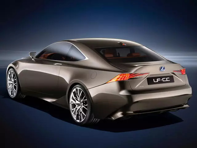 Qorshaynta Lexus Cusub IS F Coupe 61366_2