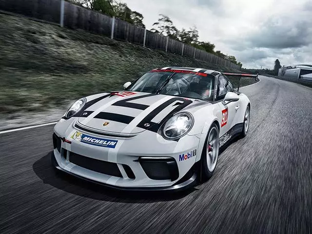 Porsche 911 GT3 Cup ເຕືອນໂລກວ່າເປັນຫຍັງລົດແຂ່ງຂອງມັນດີຫຼາຍ 61622_2