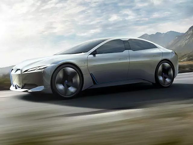 A BMW i Vision Dynamics egy pompás elektromosított Gran Coupé 61729_3