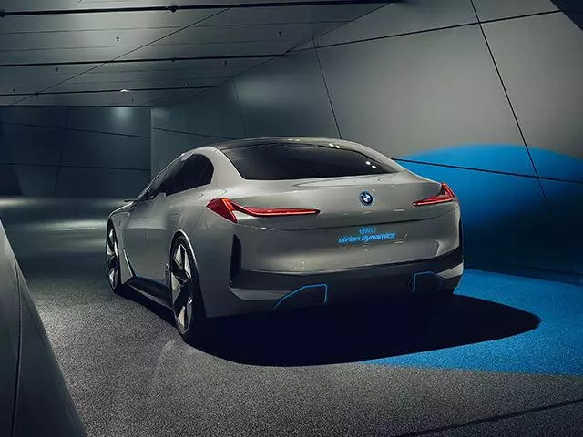 BMW i Vision Dynamics သည် အလွန်ကောင်းမွန်သော လျှပ်စစ်ဓာတ်အားပေးသော Gran Coupe ဖြစ်သည်။ 61729_4