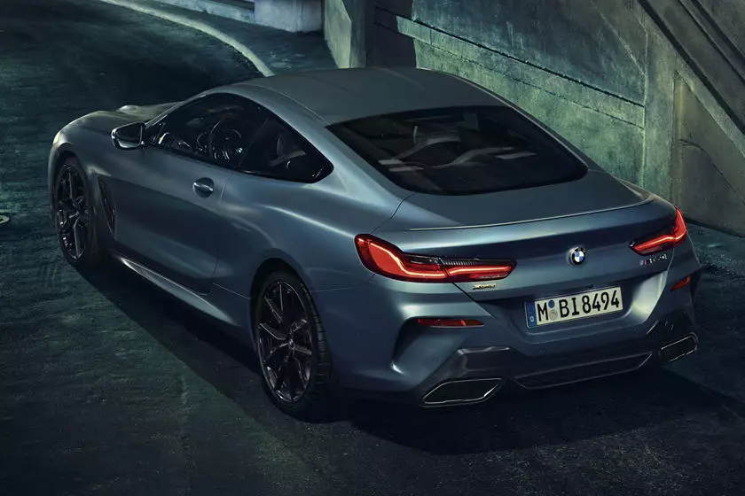 Khatiso ea Pele ea BMW M850i e Qala 62137_2