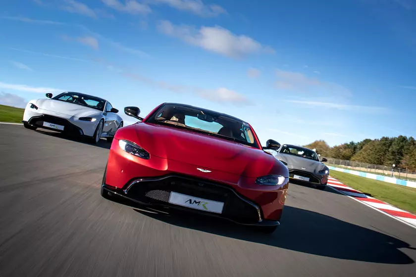 Aston Martin, Müşterilerini Yarış Pisti'ne Götürmek İstiyor 62248_1