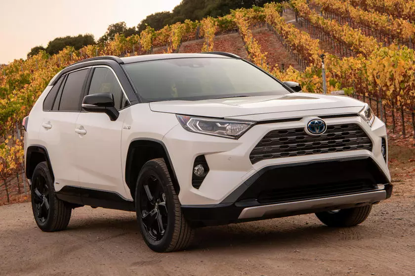 2019-2020 Toyota RAV4 Hybrid Pogled prednjeg ugla