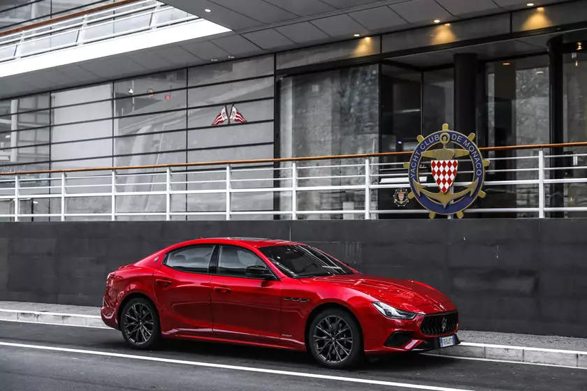 Jazda Maseratis z Paryża do Monte Carlo: podróż odkrywcza 63056_6