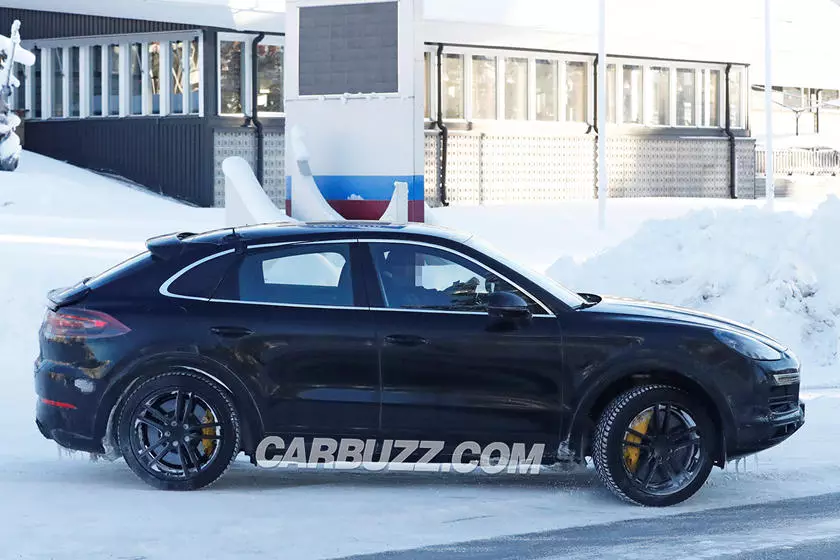 Porsche Cayenne Coupé si prepara a combattere la BMW X6 63402_12