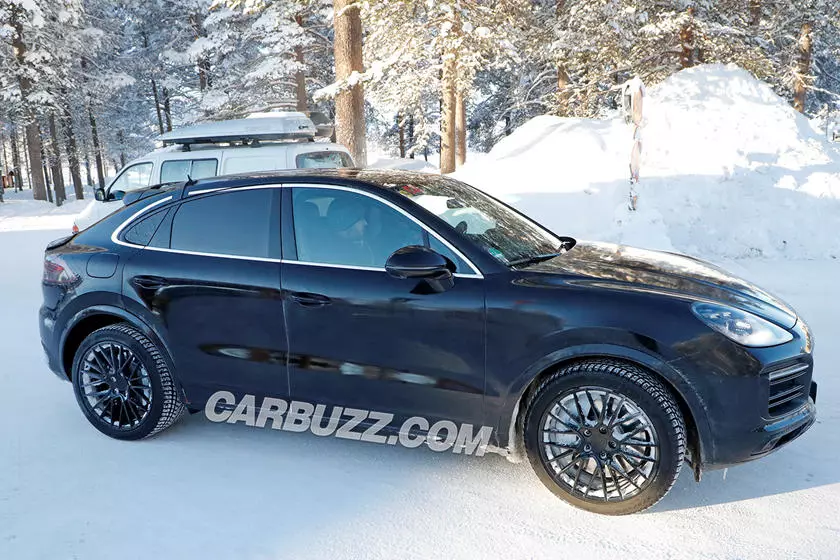 Porsche Cayenne Coupé si prepara a combattere la BMW X6 63402_7