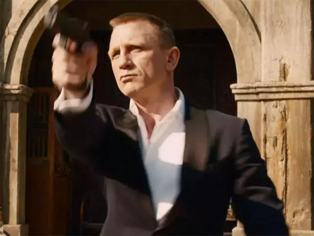 James Bond Skyfall Trailer Tare da Vintage Aston Martin DB5 63439_1