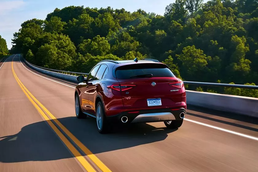 Des centaines d'Alfa Romeo sont rappelées pour un liquide de frein défectueux 63577_8