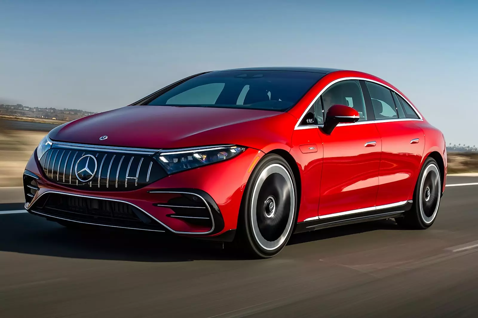 2022 Mercedes-AMG EQS kost meer dan Tesla Model S Plaid