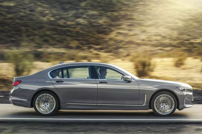 2020 BMW 7 Series จะเสียค่าใช้จ่ายอย่างน้อย $87,445 63881_5
