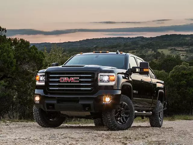 بۇ ھەممىبابنىڭ فوردنىڭ Raptor ۋە Ram نىڭ قوزغىلاڭچى TRX غا تولدۇرۇلغان جاۋابى 63950_1