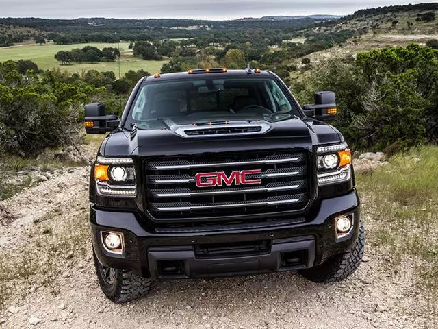 Nov yog GM's Torque-Filled Teb rau Ford's Raptor Thiab Ram's Rebel TRX 63950_6