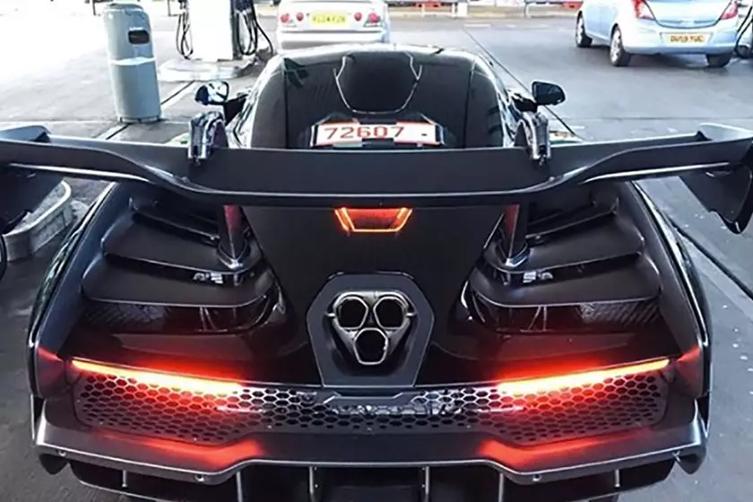 The McLaren Senna ເບິ່ງຄືວ່າບໍ່ຫນ້າເຊື່ອໃນໂລຫະ 63970_5