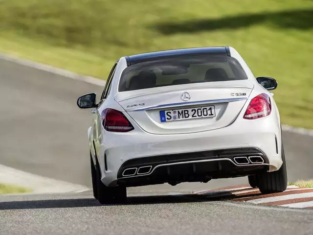 Ieu Anu Anjeun Bakal Bayar Pikeun Mercedes-AMG C63 2015 64265_3