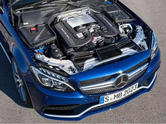 Ieu Anu Anjeun Bakal Bayar Pikeun Mercedes-AMG C63 2015 64265_4