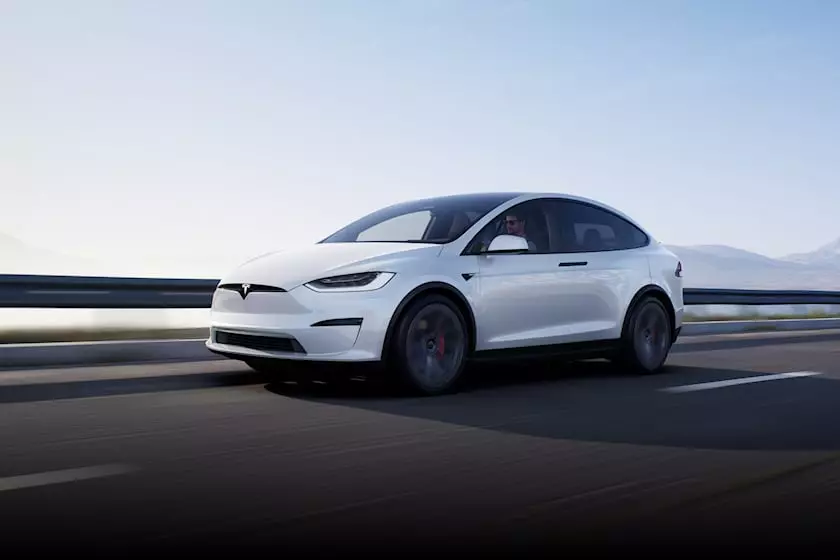 Sudut Hadapan Pemanduan Tesla Model X 2021-2022