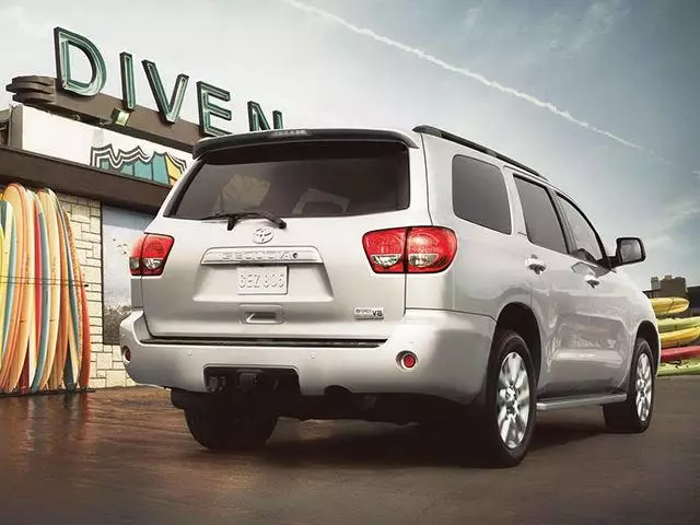 Toyota Mengemas Kini Sequoia Untuk 2017 Dan Kami Tidak Perasan Pun 64375_2