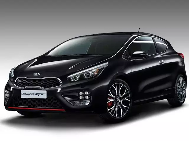 Kia د Cee'd GT سره د فعالیت ساحه کې ګام پورته کوي 64422_1