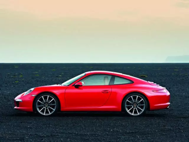 2013 保时捷 911 Carrera 4 和 4S Coupe 和 Cabriolet 即将推出 64500_2