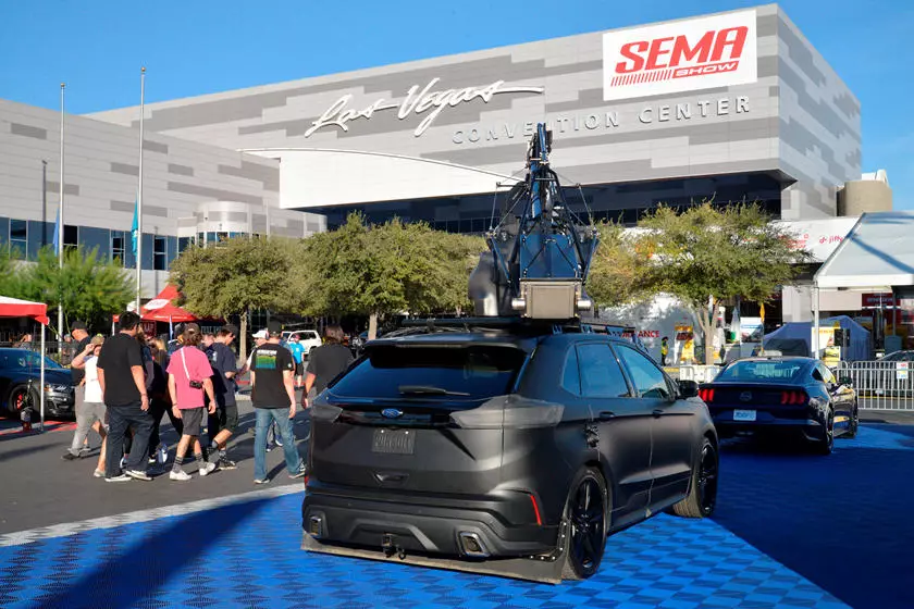 Самые крутые автомобили с SEMA 2018 64502_17