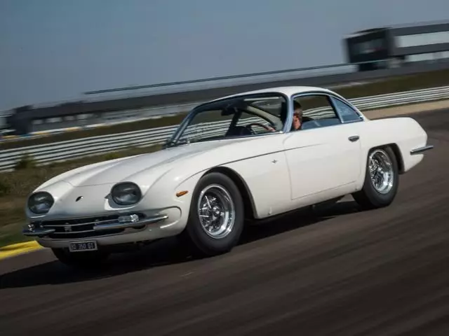 Lamborghini 350 GT displeyi bilan 2000 soatga yaqin qayta tiklanadi 64514_1