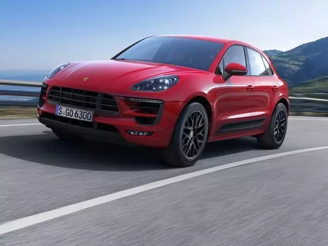 Πόσο καλό είναι ένα SUV της Porsche στο χειρισμό μιας δοκιμής λαβής οκτώ φιγούρων; 64527_2