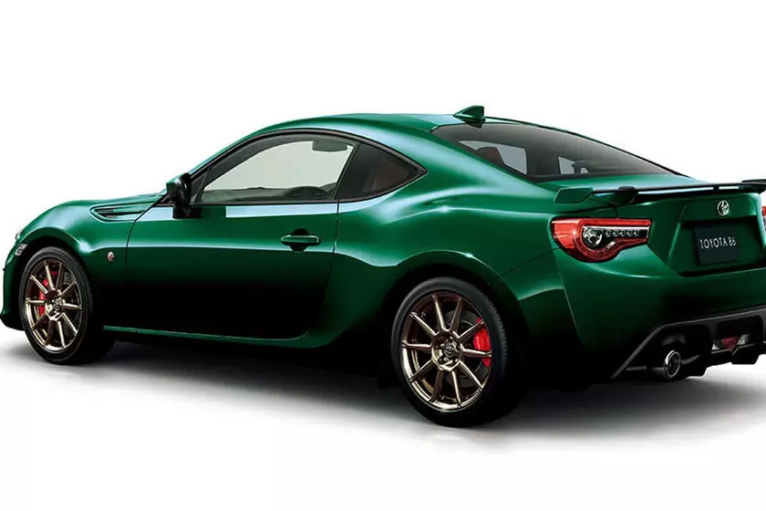 Edição especial Toyota 86 vem em British Racing Green 64897_2