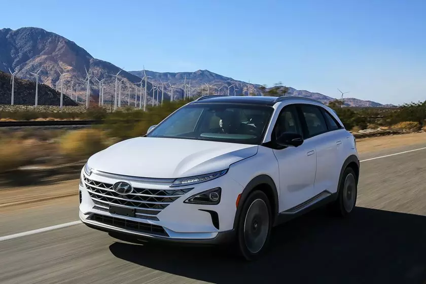 Hyundai Nexo Fuel Cell SUV Тесладан күчтүү диапазону менен ачылды 64986_10