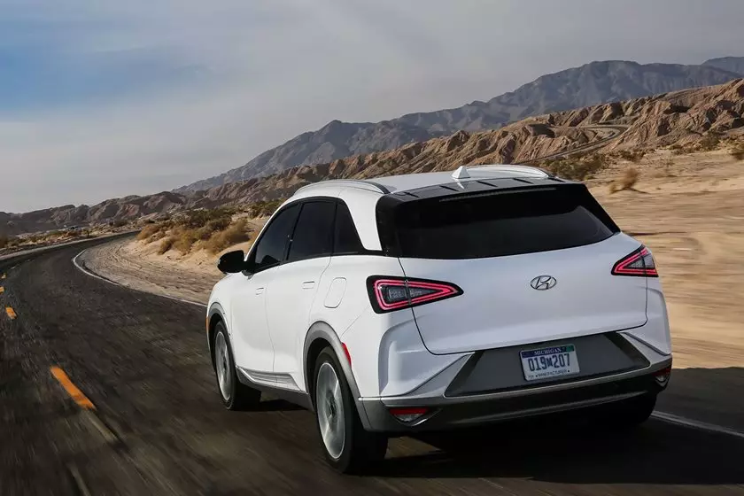 Hyundai Nexo Fuel Cell SUV Тесладан күчтүү диапазону менен ачылды 64986_5