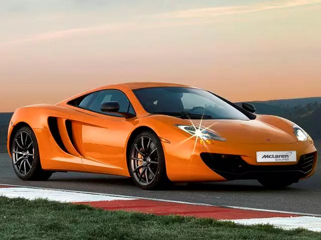 Ma laga yaabaa Honda Power McLaren Sportscars? 65200_2