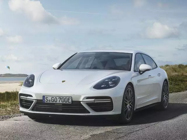 Ito Ang 680-HP Porsche Panamera Turbo S E-Hybrid Sport Turismo 65215_2