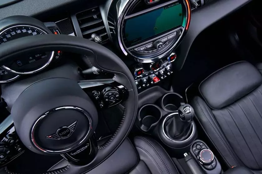 Mini, Detroitdən Qabaqda Yenilənmiş 2019 Hardtop və Kabrioleti nümayiş etdirir 65294_4