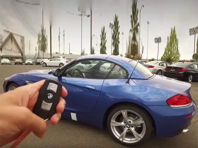 BMW Z4 አሁንም ለእርስዎ ክብር የሚገባው ለምን እንደሆነ እነሆ 65307_1