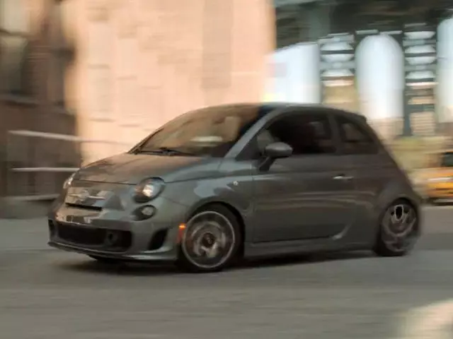 Fiat 500T ซ่อนอยู่ในวิดีโอ? 65673_1