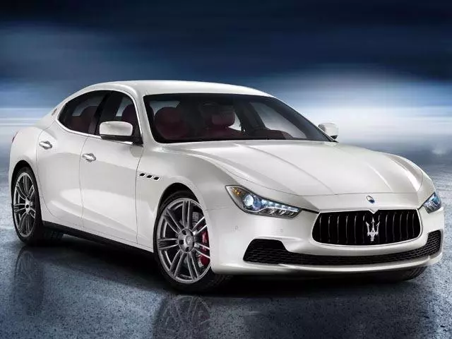 Maserati прадставіла новы Ghibli 65810_1