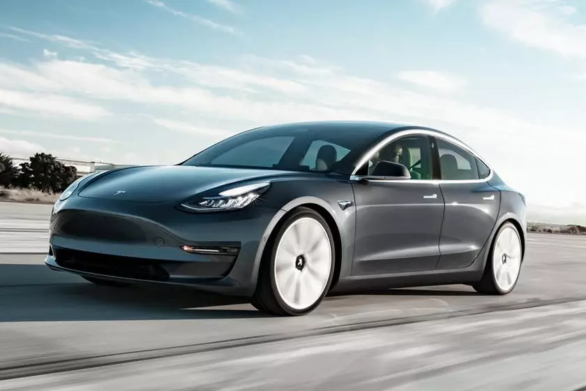 Pamrentah AS Ndhaptar Tesla liwat Nomer Produksi Model 3 sing Ditanya 65922_5