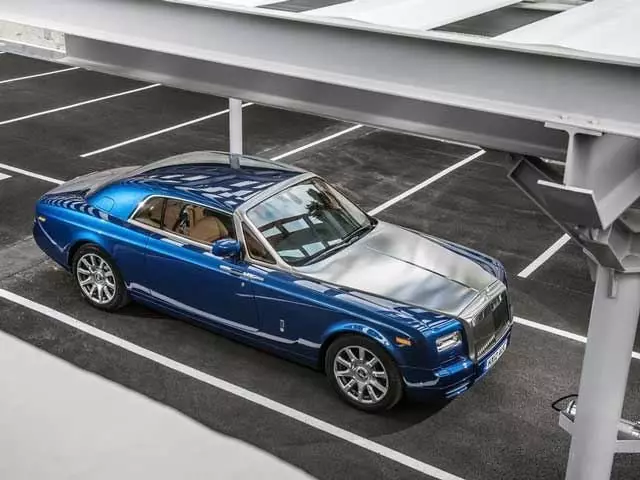 Rolls-Royce Майбах тарабынан коркунучтуу сезилбейт, ошондой эле андай болбошу керек 65934_1