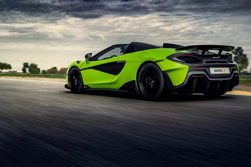 2019-es McLaren 600LT Spider First Drive áttekintése: kabrió versenyautó közúti használatra 66186_32