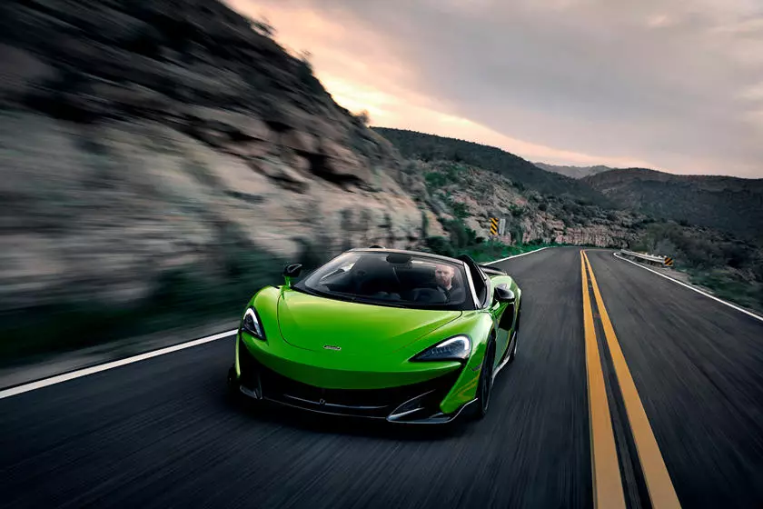 Преглед на првиот погон на McLaren 600LT Spider 2019: Кабриолет тркачки автомобил за патот 66186_43