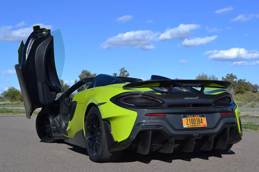 2019 McLaren 600LT Spider-aren lehen diskoaren berrikuspena: errepiderako lasterketa-auto bihurgarria 66186_6