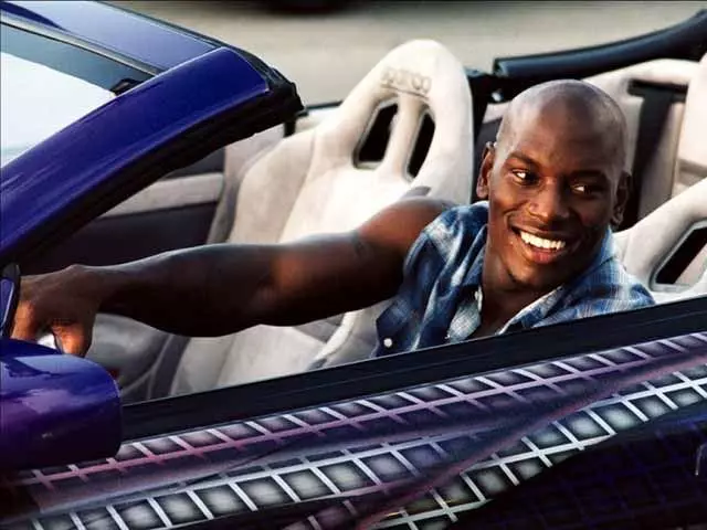 Ο Tyrese Gibson δίνει ένα τελεσίγραφο στα Universal Studios: 