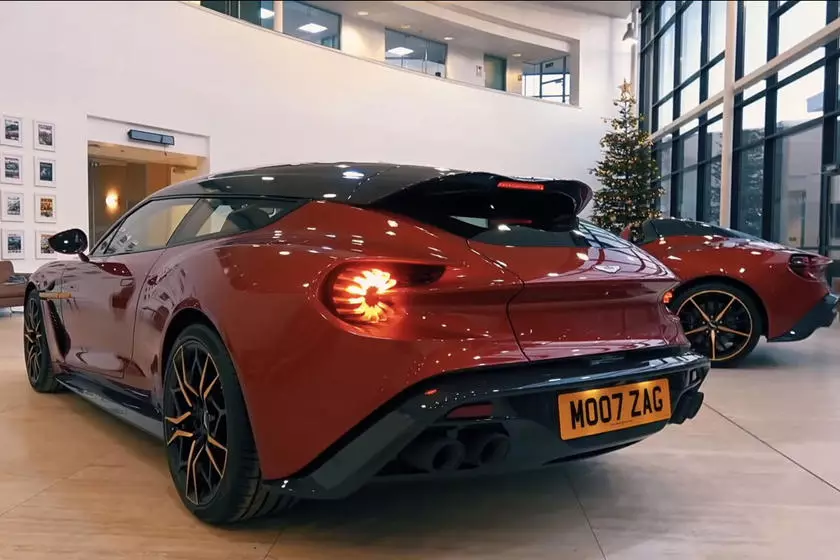 Един човек купи всичките четири Aston Martin Vanquish Zagato 6641_4