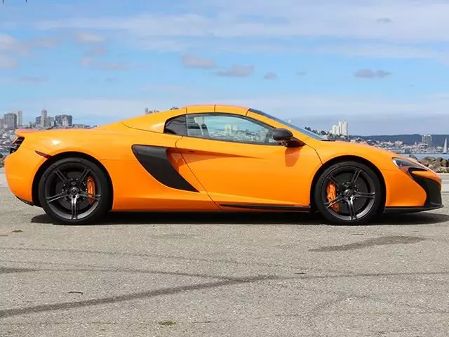 5 tapaa, jolla maailma muuttuu, kun olet McLaren 650S Spider -pyörän takana 66523_2