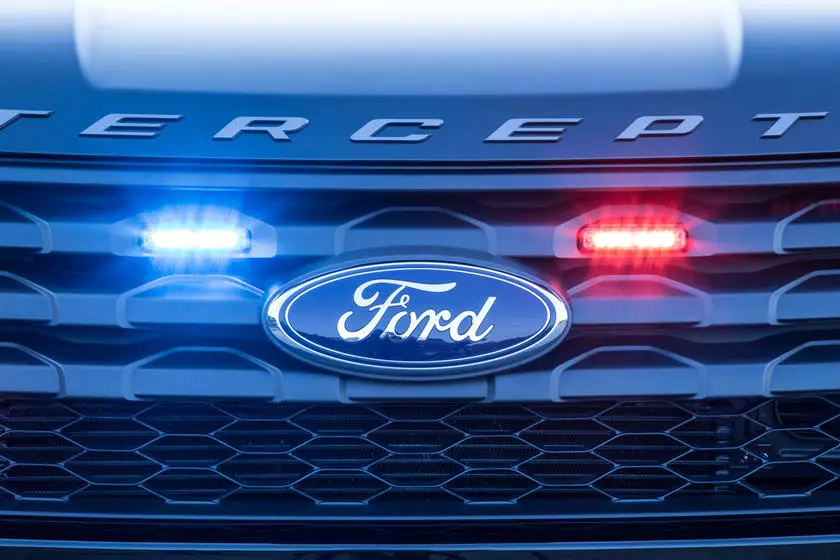 2020 Ford Interceptor Utility არის ოფიციალურად ამერიკის ყველაზე სწრაფი პოლიციელი მანქანა 66901_3